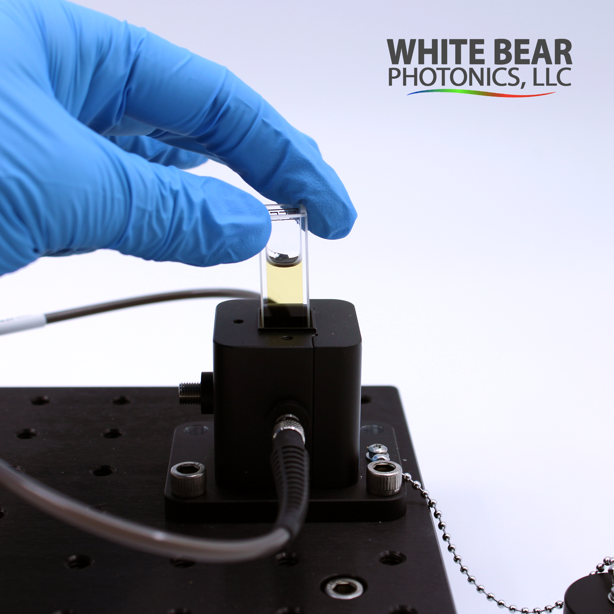 3-Port Fiber Coupled Cuvette Holder – White Bear Photonics