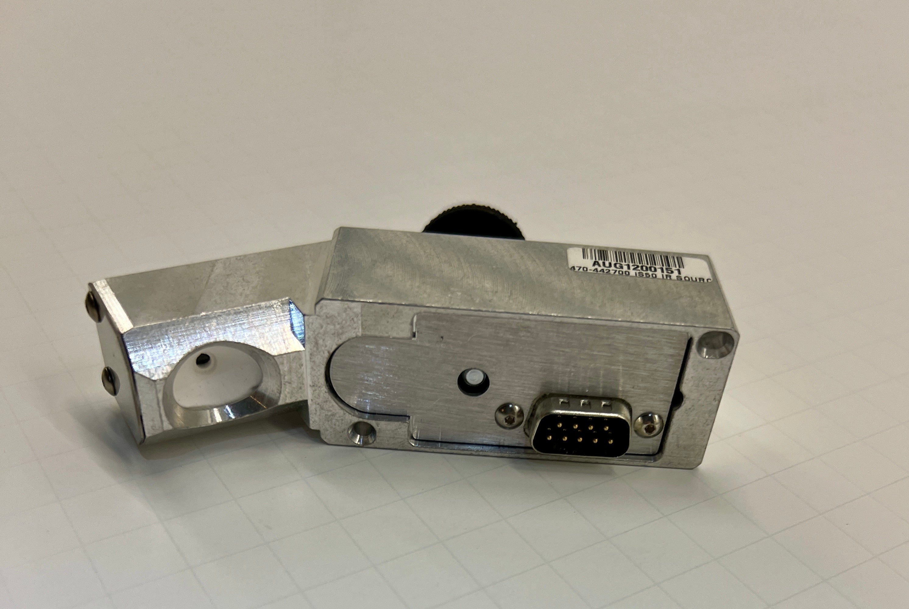 (470-442700) IS50 IR source